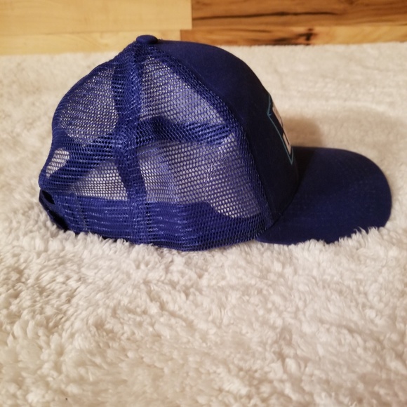 HIT WEAR | Accessories | Bud Light Blue White Velcro Mesh Hat Cap ...